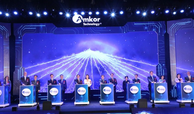 Amkor's Largest Global Semiconductor Factory Opens in Yen Phong 2C ...