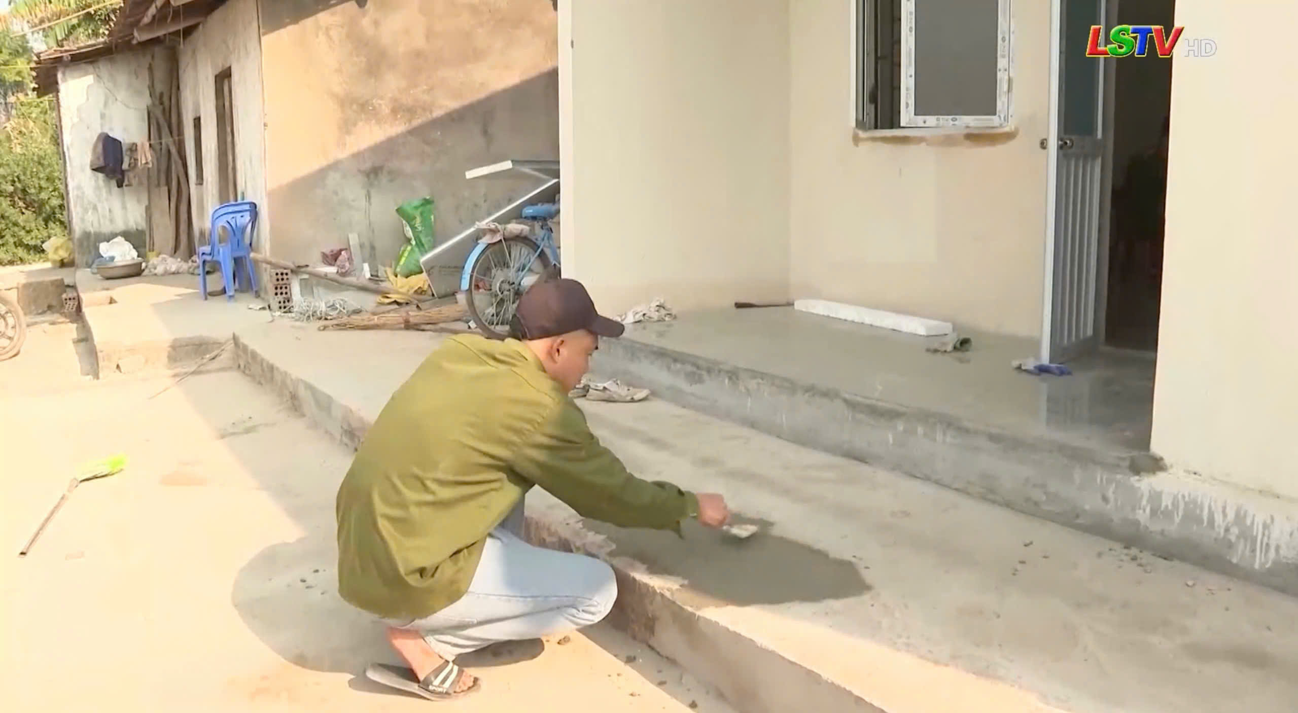 VIGLACERA: NHẬN BẰNG KHEN “ĐƠN VỊ ĐÓNG GÓP TÍCH CỰC TRONG CHƯƠNG TRÌNH XÓA NHÀ TẠM, NHÀ DỘT NÁT ...